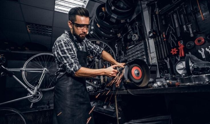 Quais são os EPI para mecânicos de oficina?